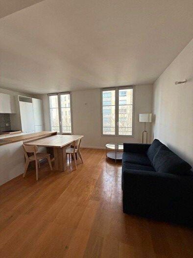 Appartement à louer - Cambronne-Garibaldi, Paris ème arrondissement - 3 pièces - 2 chambres