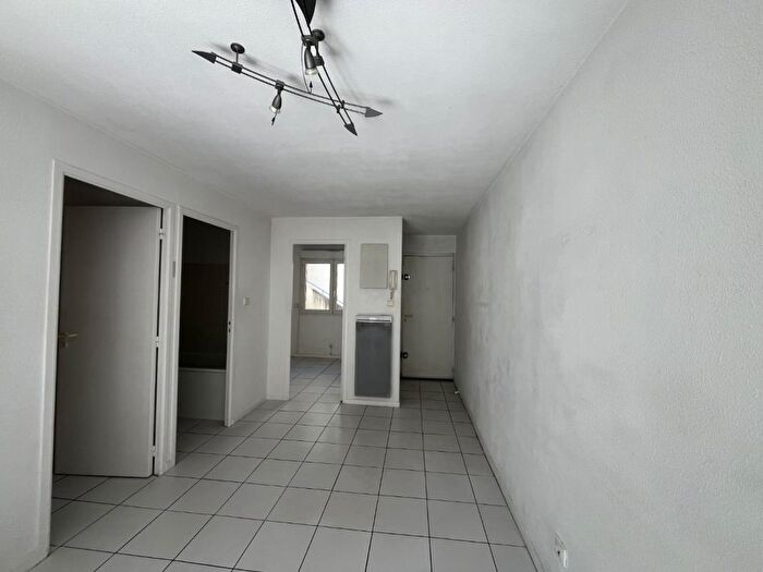 Appartement à louer - Talence, Centre-ville, Université, Lycée