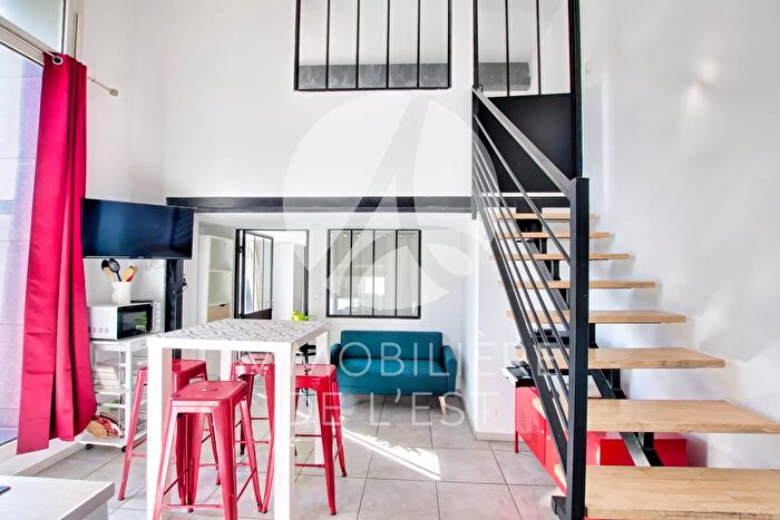 Appartement à vendre - Lyon e , Guillotière - 3 pièces - 3 chambres