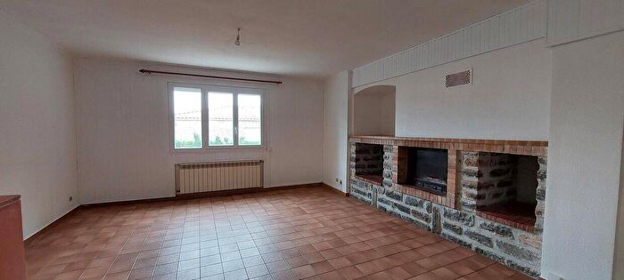 Est, Saint-Christol-lès-Alès - Maison 3 pièces à louer