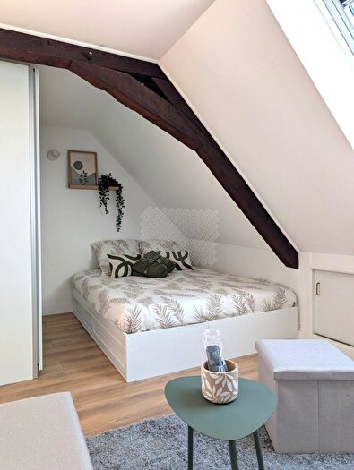 Appartement à louer - Les Fourches, Laval - 1 pièce