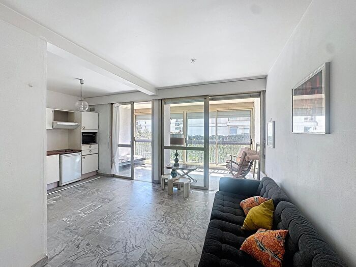 Appartement 1 pièce à vendre à Mandelieu-la-Napoule, La Napoule
