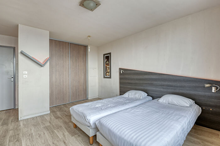 Appartement à vendre - Chevilly-Larue, La Guinet - 1 pièce