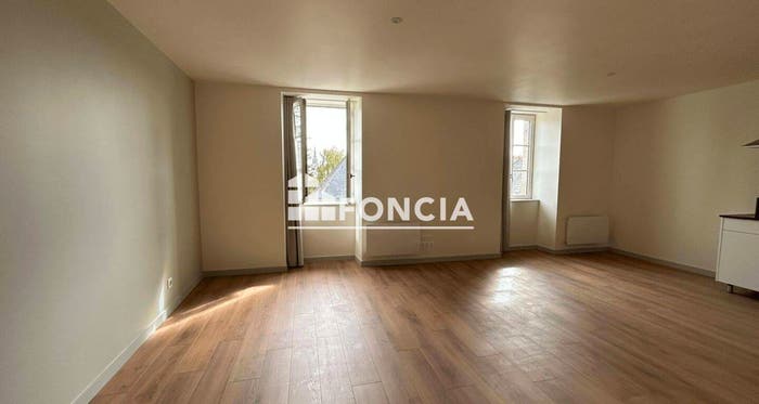 Centre, Guingamp : Appartement 1 pièce à louer
