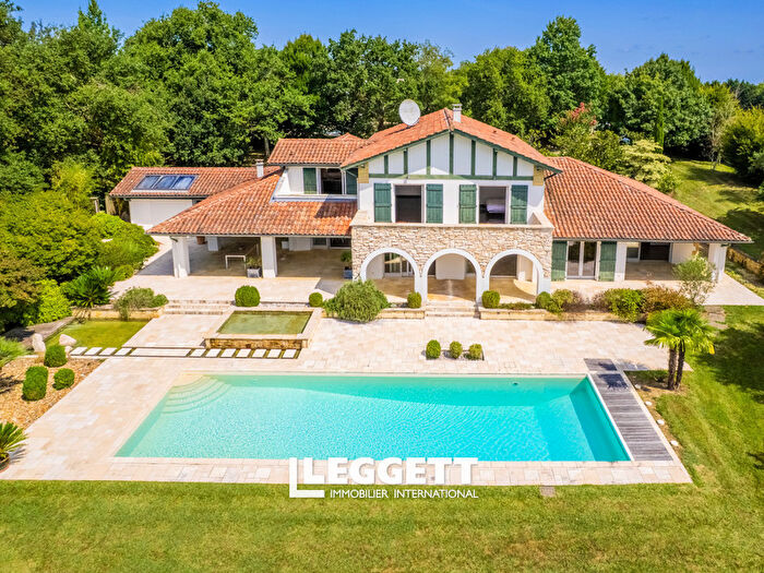 Maison à vendre - Arcangues - 9 pièces - 7 chambres