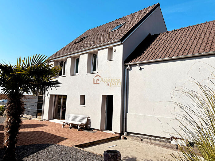 Maison à vendre - Escoville - 8 pièces - 6 chambres