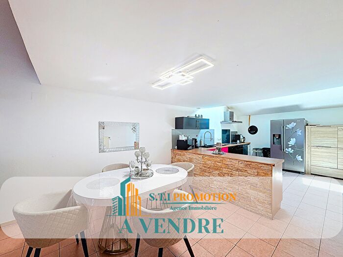 Appartement à vendre - Cons-la-Grandville - 3 pièces - 2 chambres