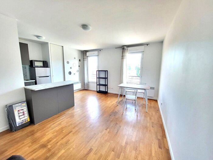 Appartement 1 pièce à Jules Lamant et Ses Fils, Neuilly-sur-Marne, à louer