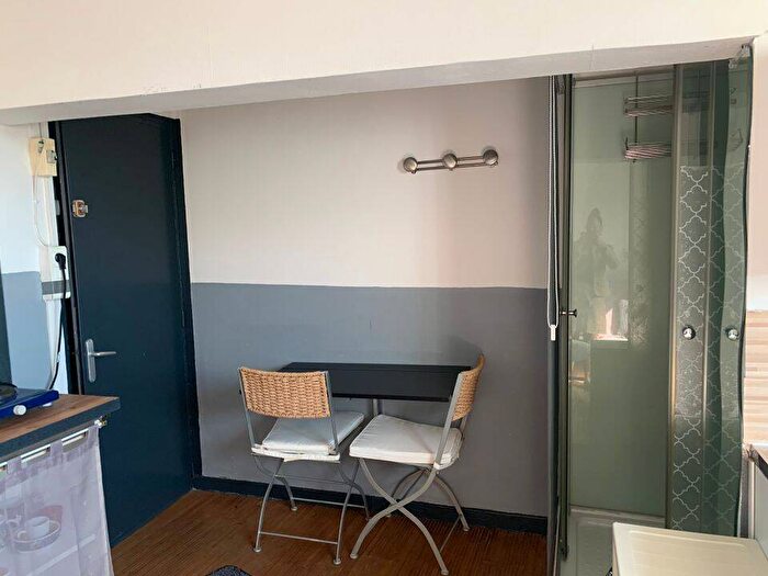 Ennequin, Loos : Appartement 1 pièce à louer