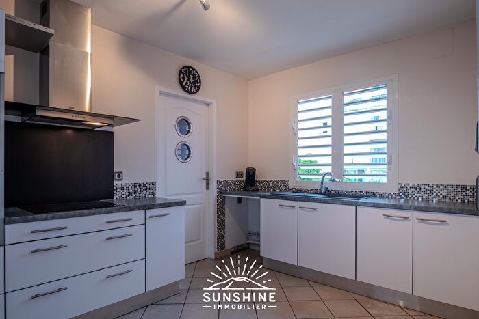 Appartement à vendre - Saint-Denis, Le Moufia, Sainte-Clotilde - 4 pièces - 3 chambres