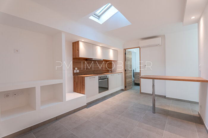 Appartement à vendre - Marseille e , Cinq Avenues - 2 pièces - 1 chambre