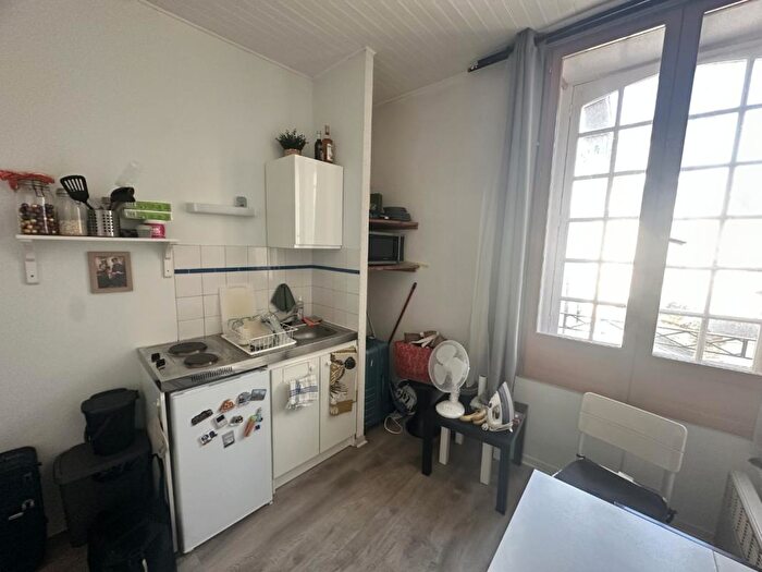 Appartement 1 pièce à Quartiers Centre, Centre-ville, à louer