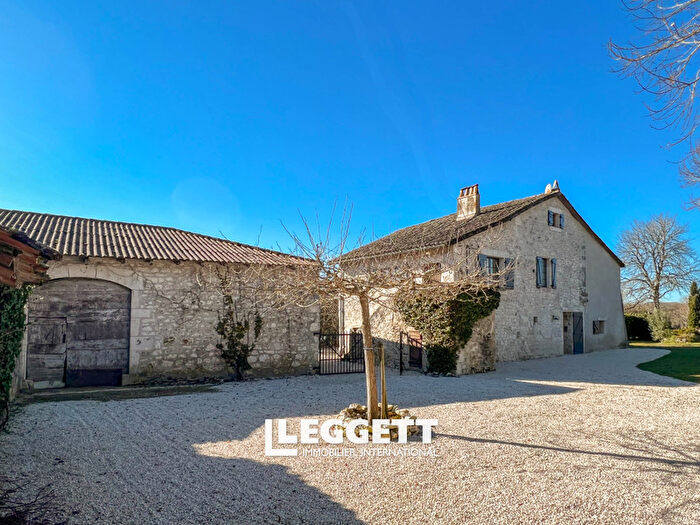 Maison à vendre - Valprionde - 6 pièces - 3 chambres