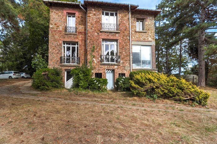 Garches, La Verboise, Janvier : Maison 8 pièces à vendre