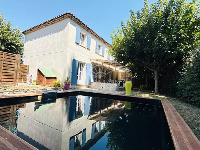 Maison à vendre - Le Thor - 4 pièces - 3 chambres