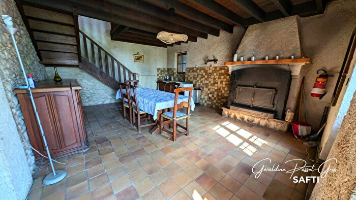 Maison à vendre - Bésayes - 7 pièces - 4 chambres
