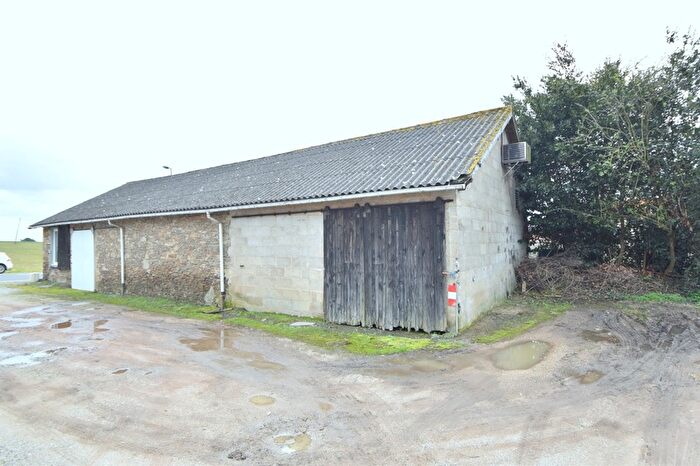 Maison à vendre - Le Landreau - 2 pièces - 1 chambre