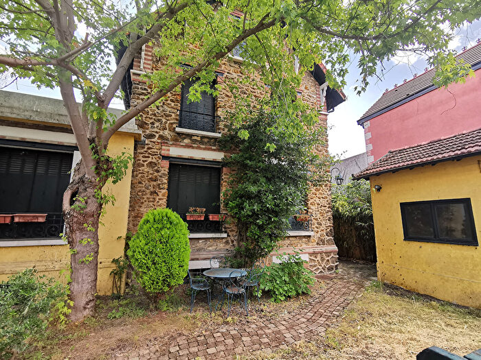 Maison 6 pièces à Sartrouville, La Vaudoire Centre-ville, à vendre