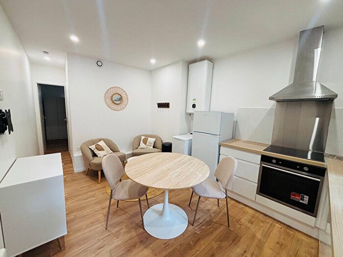 Appartement à louer - Centre Ville, Mâcon - 2 pièces - 1 chambre