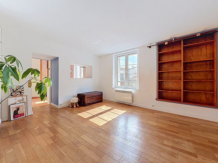 Nanterre, Centre-ville : Appartement 3 pièces à vendre