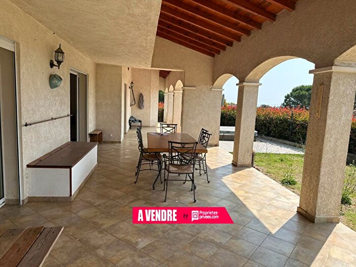 Maison à vendre - Ghisonaccia - 6 pièces - 4 chambres