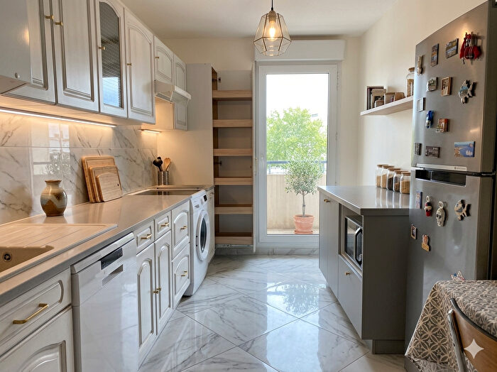 Lyon 3ème, Sans Souci, Dauphiné : Appartement 3 pièces à louer