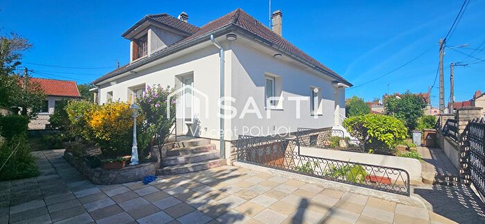 Les Noës-près-Troyes : Maison 8 pièces à vendre