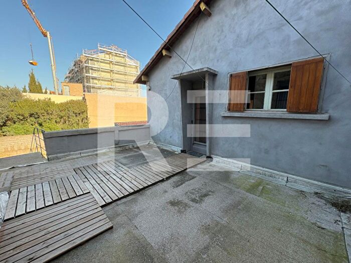 Appartement à vendre - Nîmes, Gare - 4 pièces - 3 chambres