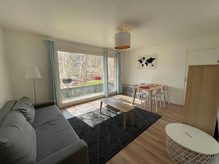 Wazemmes, Lille : Appartement 4 pièces à louer