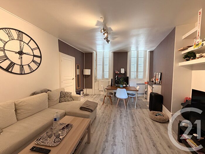 Moulins, Gare, Champins : Appartement 2 pièces à vendre