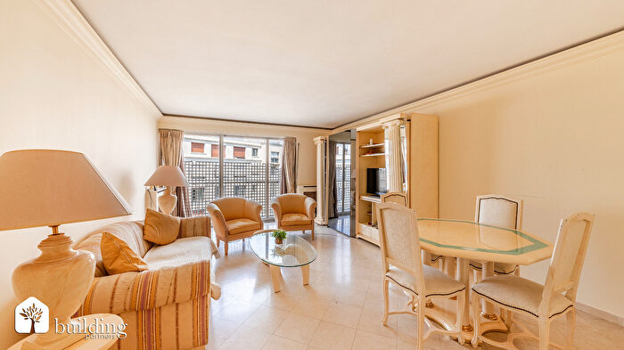 Paris 16ème, Dauphine : Appartement 4 pièces à vendre