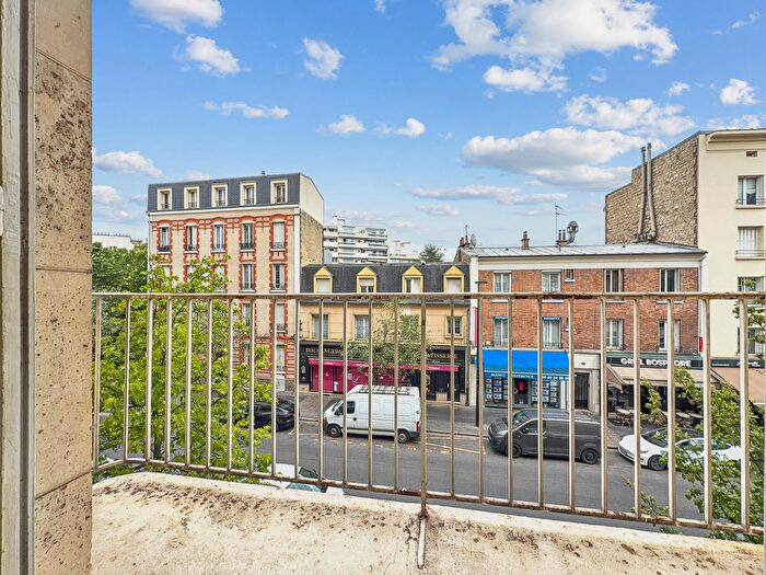 Appartement 3 pièces à vendre à Courbevoie, Hôtel de ville