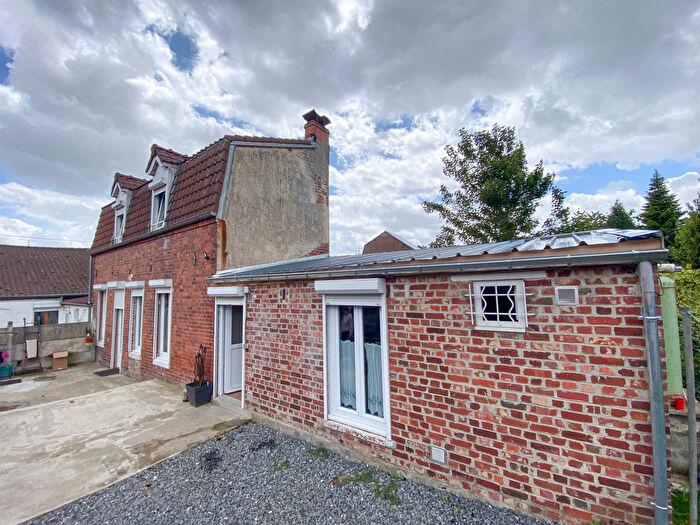 Maison à vendre - Rousies - 6 pièces - 2 chambres