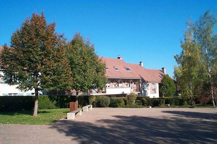 Appartement à louer - Hauteville-lès-Dijon - 4 pièces - 1 chambre