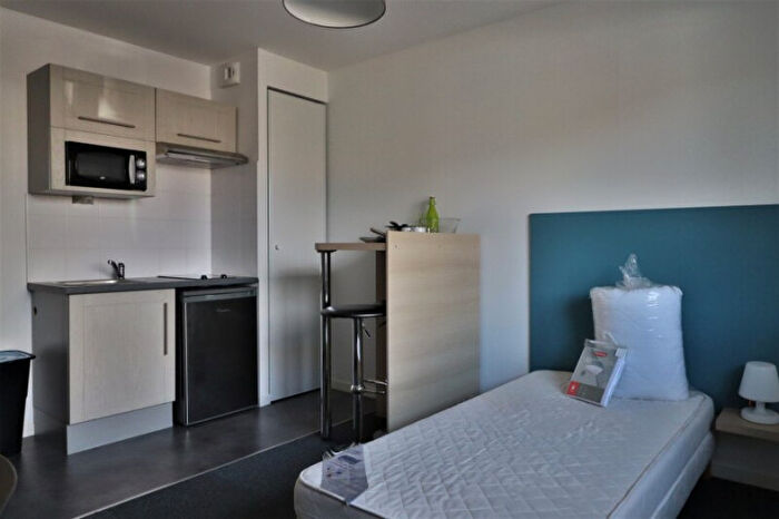 Appartement à louer - Troyes, Trevois, Croncels - 1 pièce