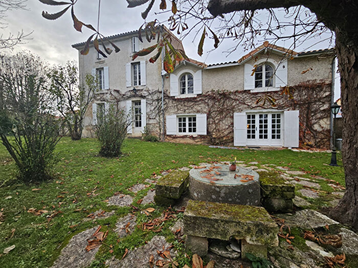 Maison à vendre - Ribérac - 7 pièces - 5 chambres