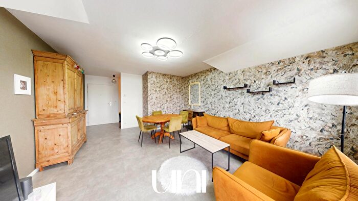 Appartement à vendre - Ifs - 5 pièces - 4 chambres