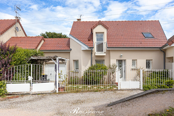 Maison 6 pièces à vendre à Dijon, Montagne Sainte-Anne