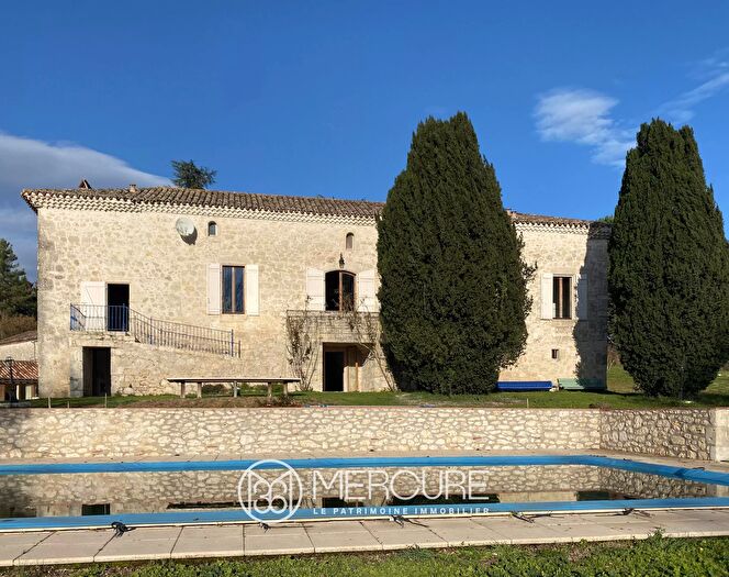 Maison à vendre - Pujols - 7 pièces - 3 chambres