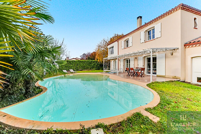 Maison à vendre - Péchabou - 6 pièces - 5 chambres