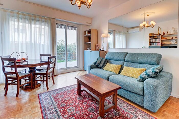 Appartement à vendre - Nice, Cimiez - 4 pièces - 3 chambres