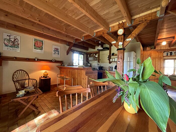 Allas-les-Mines : Maison 4 pièces à vendre