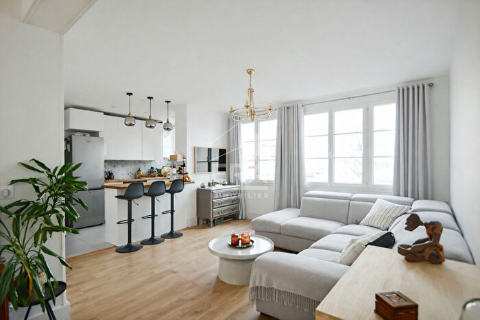 Appartement à vendre - Issy-les-Moulineaux, Les Epinettes, Le Fort, Les Hauts dIssy - 3 pièces - 2 chambres