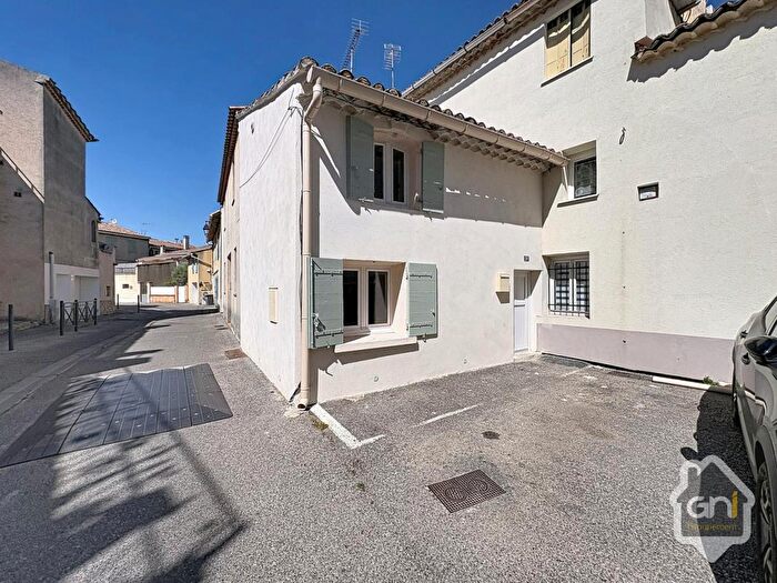 Sénas : Maison 2 pièces à vendre