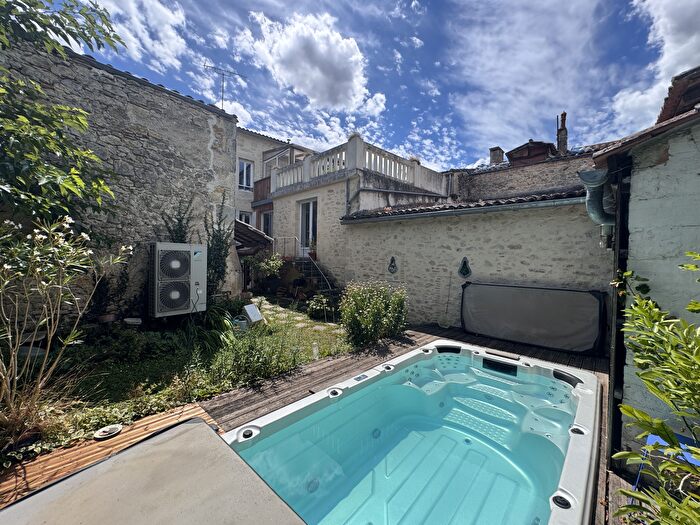 Maison à vendre - Monségur - 9 pièces - 4 chambres