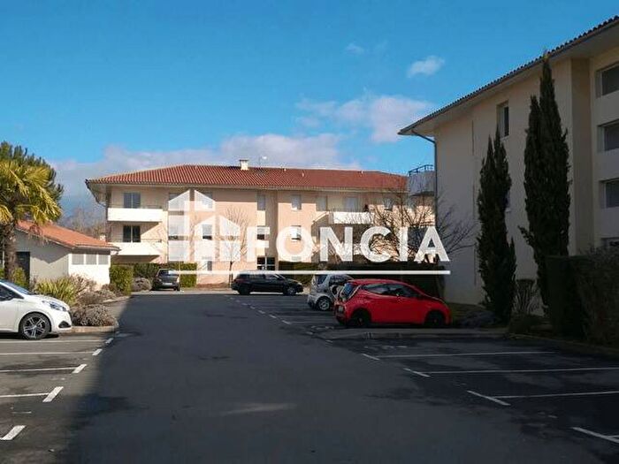 Appartement à louer - Pradines - 2 pièces - 1 chambre