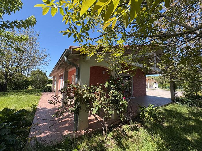 Maison 4 pièces à Montesquieu-Volvestre, à vendre