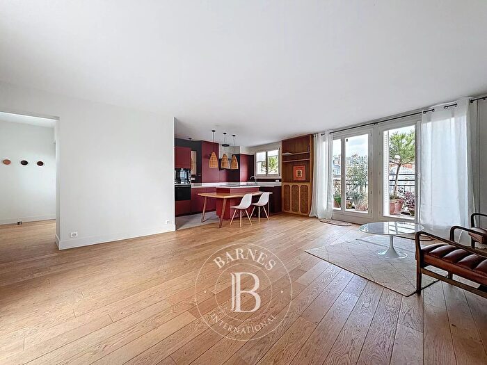 Appartement à louer - Paris e , Passy, Maison de la Radio, Muette-Sud - 2 pièces - 1 chambre