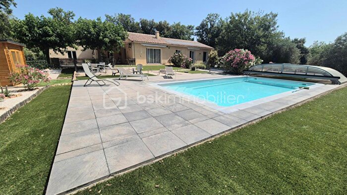 Maison à vendre - Besse-sur-Issole - 7 pièces - 5 chambres