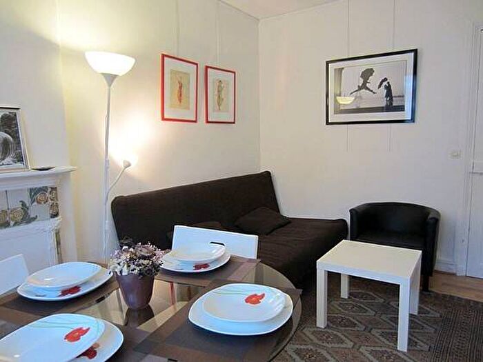 Appartement à louer - Dupleix-Motte Picquet, Paris ème arrondissement - 2 pièces - 1 chambre